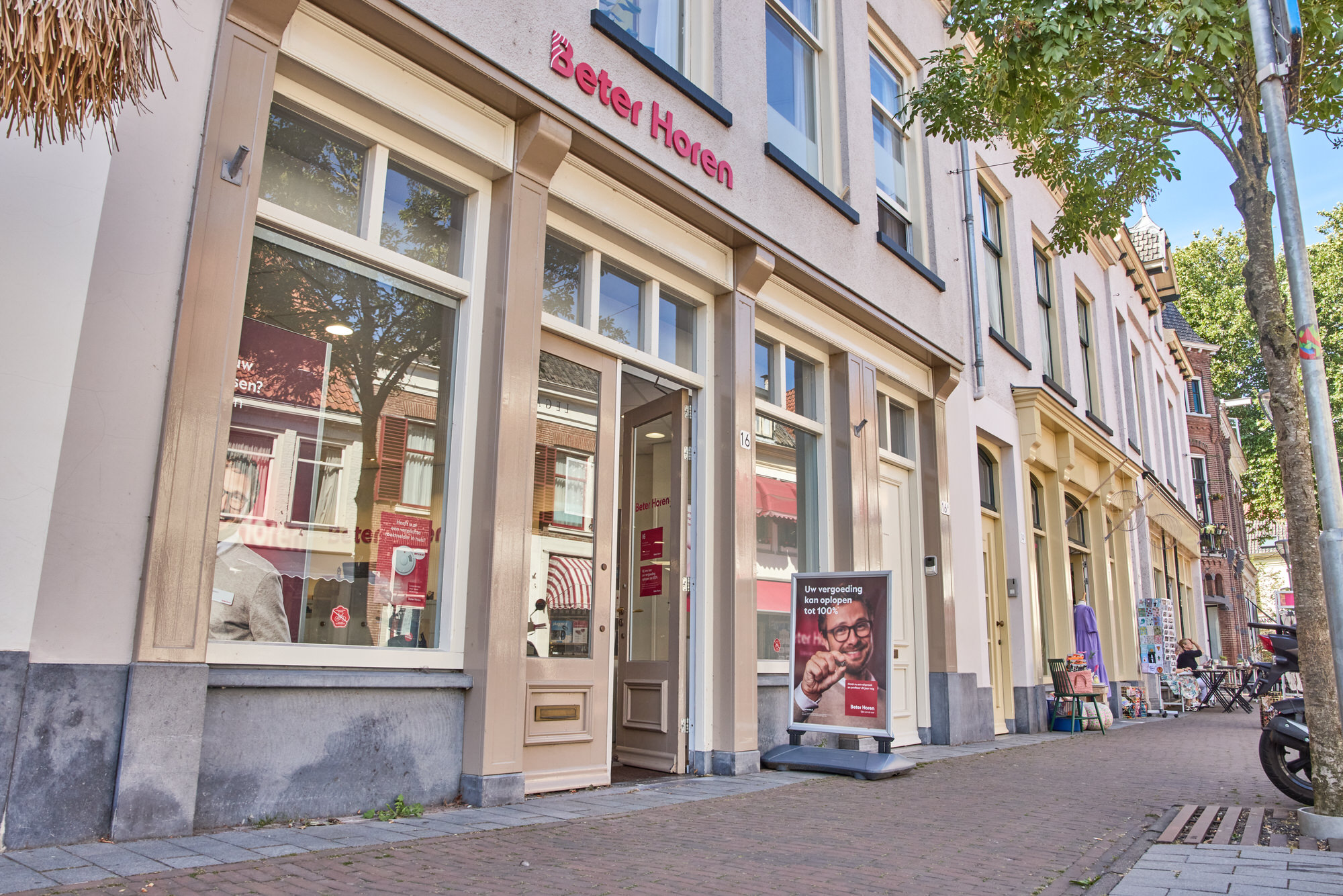 Beter Horen Logo File:Beter Horen, Molenlaankwartier, Rotterdam (2021)