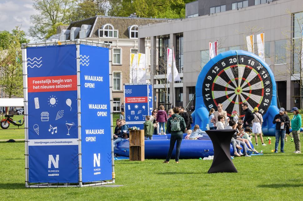 Ondernemers van de Waalkade openen seizoen tijdens Waalkade Open | Into ...