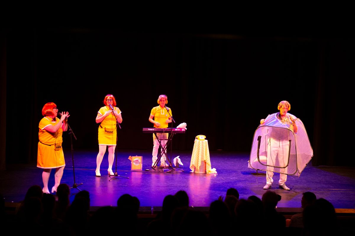 Nieuw Nijmeegs podiumtalent bij Het Schort Kort Festival 2025 | Into ...