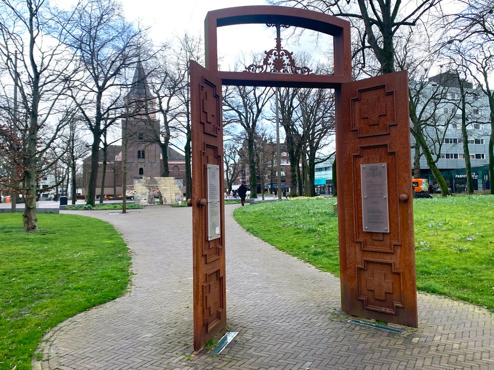 Poort oude gemeentehuis (2015) | Drenthe