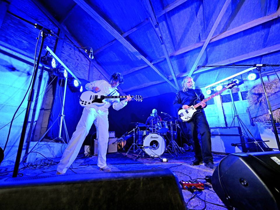 Nijmeegse trio Painters & Models presenteert debuut LP bij Hubert