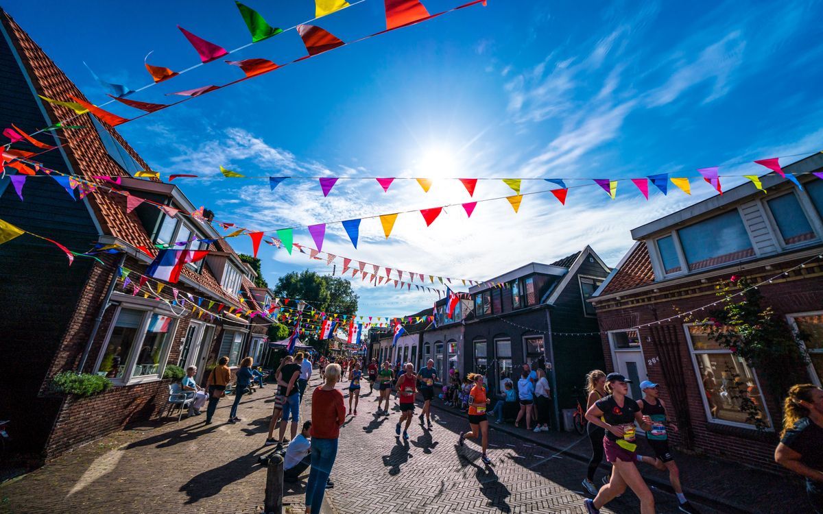 Dam tot Damloop 2025 – Sportief Weekend in Zaandam | Zaans.nl